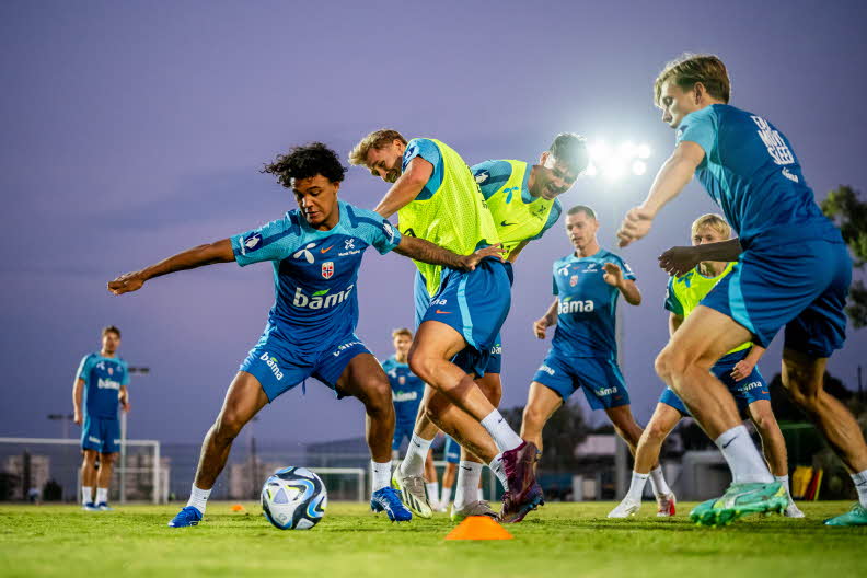 Treningsmengde i fotball: Så mye trener de som blir best | tiim
